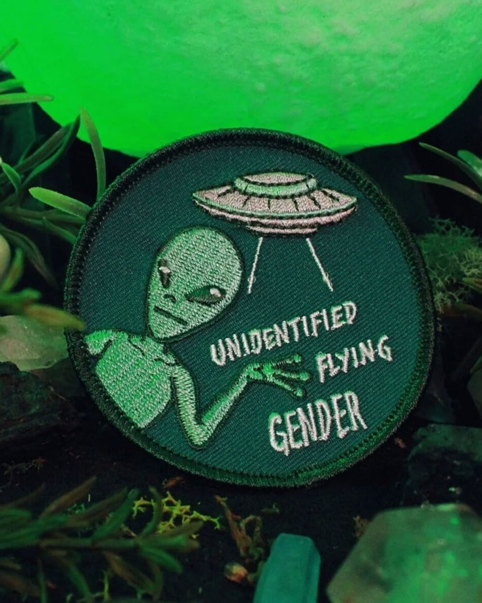 Alien Patches + Pins
