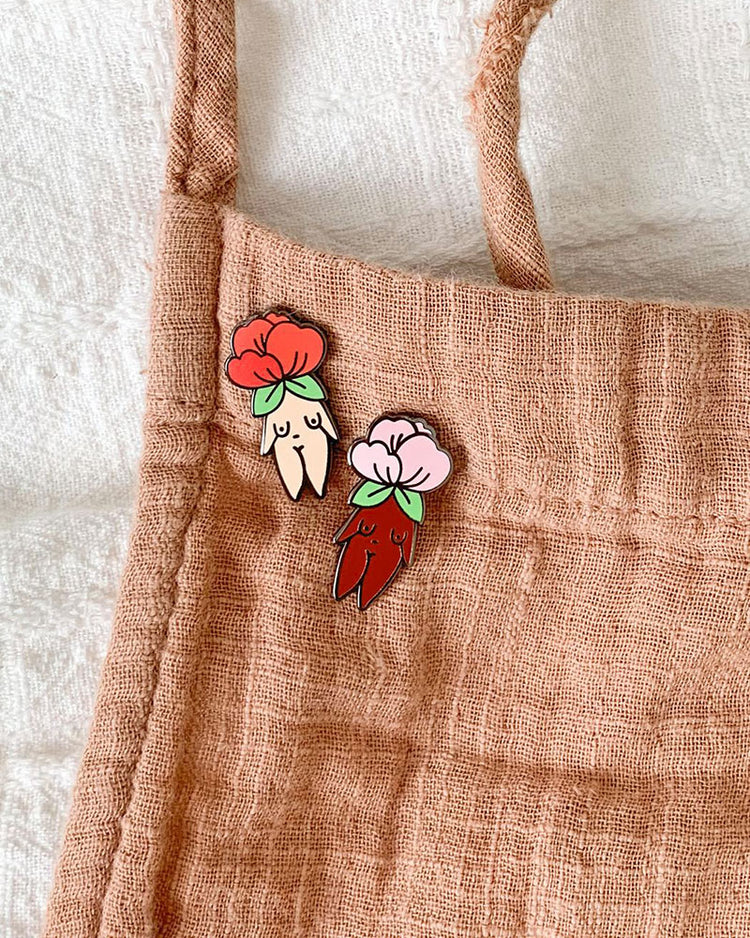 Flower Child Pin - Creme